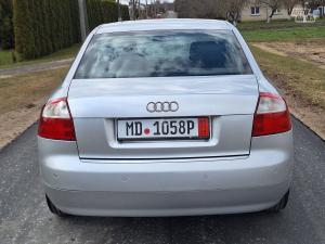 Pelēks Audi A4 2004 Mažeikiai, ar dzinēja tilpumu 1.90 L un nobraukumu 273 tūkst. km par 2650 €, foto 9 vietnē AUTOMOTO.COM.LV