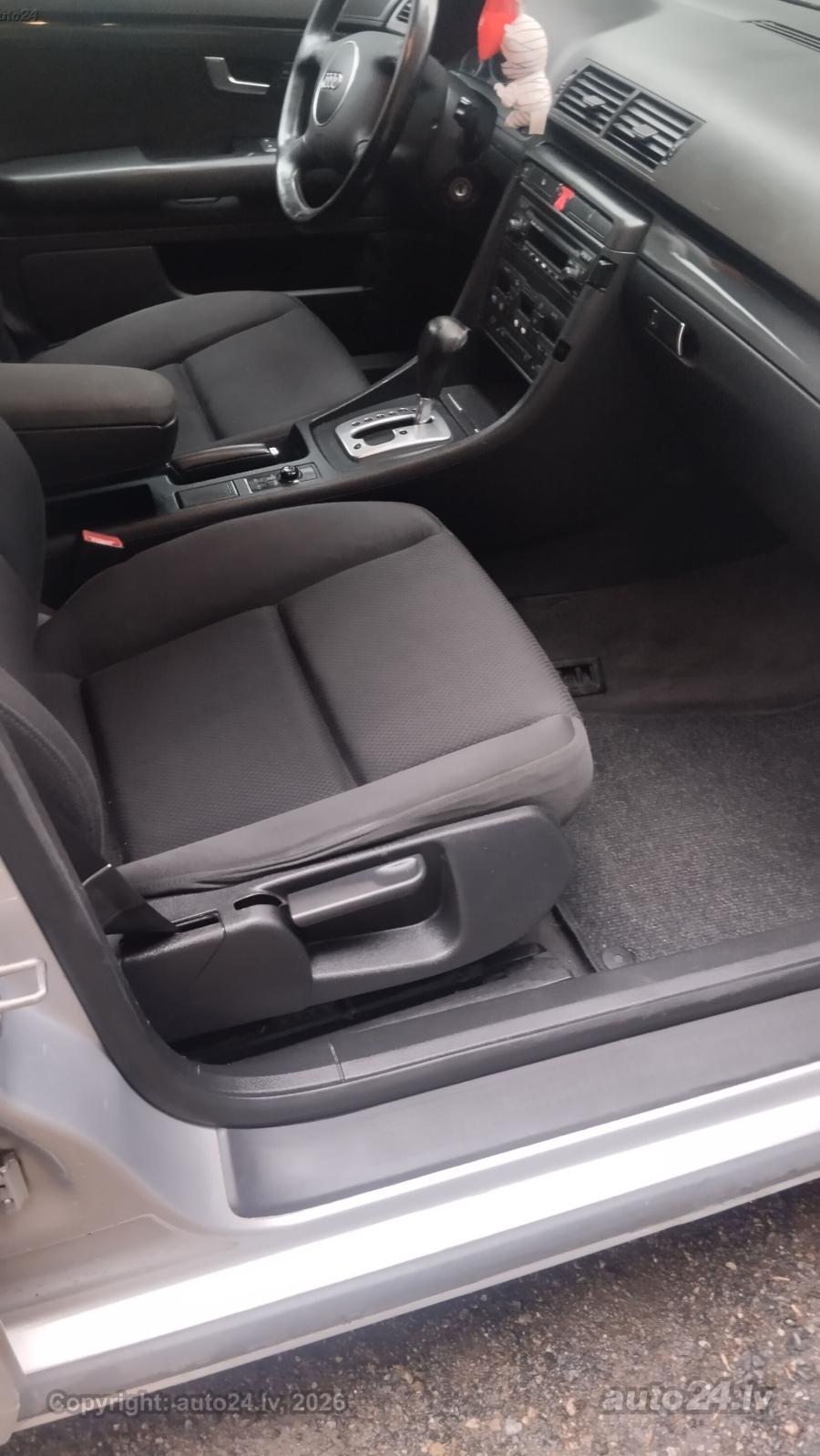 Pelēks Audi A4 2004 Tartu, ar dzinēja tilpumu 1.90 L un nobraukumu 288 tūkst. km par 1850 €, foto 7 vietnē AUTOMOTO.COM.LV