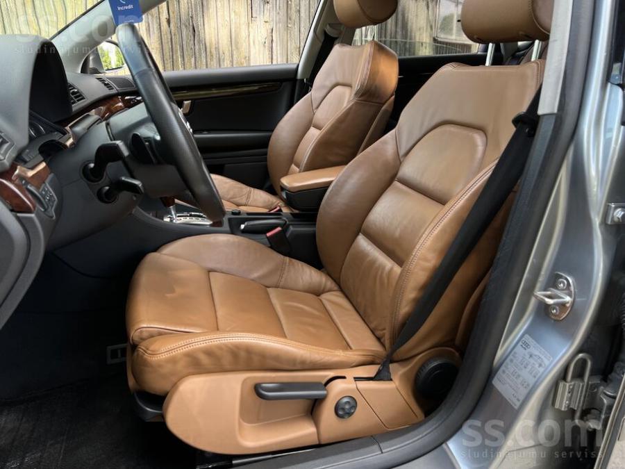 Pelēks Audi A4 2004 Cēsis, ar dzinēja tilpumu 2.00 L un nobraukumu 135 tūkst. km par 4650 €, foto 11 vietnē AUTOMOTO.COM.LV
