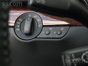 Pelēks Audi A4 2004 Cēsis, ar dzinēja tilpumu 2.00 L un nobraukumu 135 tūkst. km par 4650 €, foto 15 vietnē AUTOMOTO.COM.LV