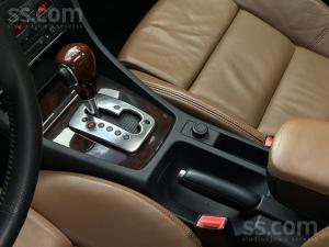 Pelēks Audi A4 2004 Cēsis, ar dzinēja tilpumu 2.00 L un nobraukumu 135 tūkst. km par 4650 €, foto 18 vietnē AUTOMOTO.COM.LV
