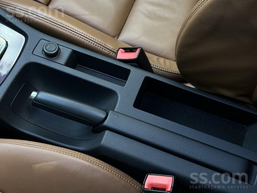 Pelēks Audi A4 2004 Cēsis, ar dzinēja tilpumu 2.00 L un nobraukumu 135 tūkst. km par 4650 €, foto 23 vietnē AUTOMOTO.COM.LV