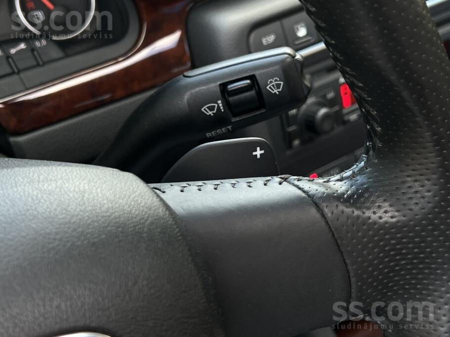 Pelēks Audi A4 2004 Cēsis, ar dzinēja tilpumu 2.00 L un nobraukumu 135 tūkst. km par 4650 €, foto 25 vietnē AUTOMOTO.COM.LV