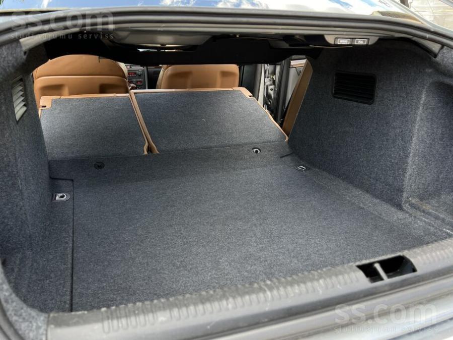 Pelēks Audi A4 2004 Cēsis, ar dzinēja tilpumu 2.00 L un nobraukumu 135 tūkst. km par 4650 €, foto 26 vietnē AUTOMOTO.COM.LV