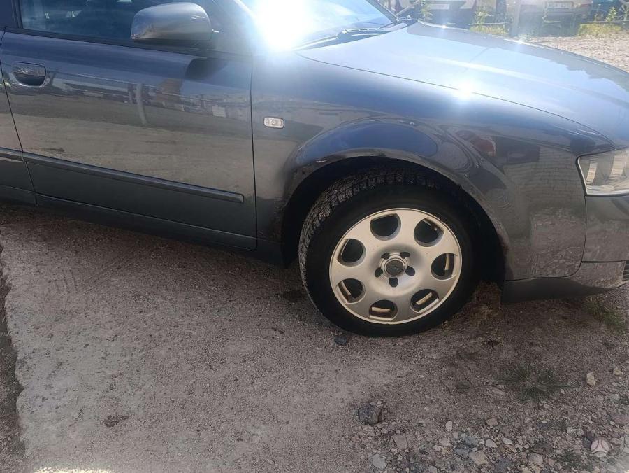 Grey Audi A4 2004 in Kaunas, with an engine capacity of 1.90 L and mileage of 397 thousand km for 1600 €, photo 4 on AUTOMOTO.COM.LV