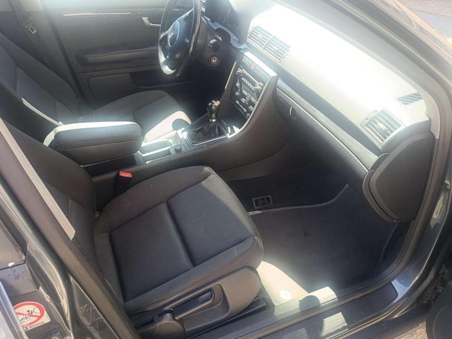 Grey Audi A4 2004 in Kaunas, with an engine capacity of 1.90 L and mileage of 397 thousand km for 1600 €, photo 16 on AUTOMOTO.COM.LV