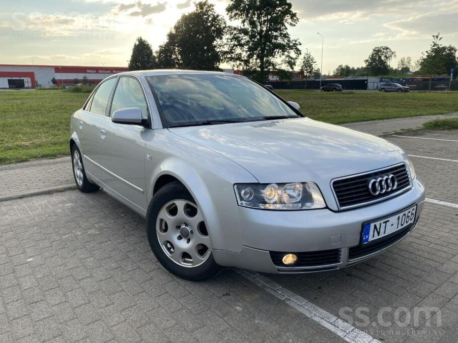 Grey Audi A4 2004 in Riga, with an engine capacity of 2.00 L and mileage of 340 thousand km for 1550 €, photo 7 on AUTOMOTO.COM.LV