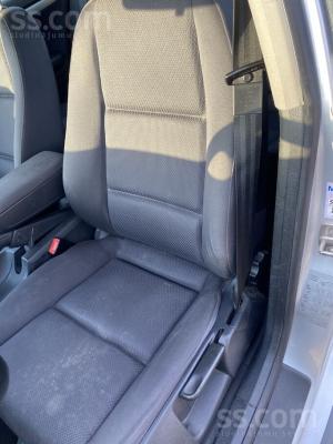 Grey Audi A4 2004 in Riga, with an engine capacity of 2.00 L and mileage of 340 thousand km for 1550 €, photo 10 on AUTOMOTO.COM.LV