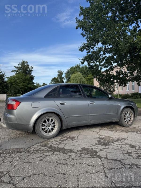 Pelēks Audi A4 2004 Dobele, ar dzinēja tilpumu 1.90 L un nobraukumu 43 tūkst. km par 1500 €, foto 2 vietnē AUTOMOTO.COM.LV