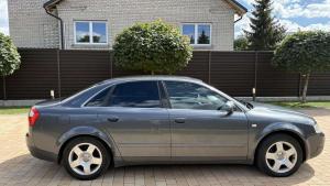 Pelēks Audi A4 2004 Kauņa, ar dzinēja tilpumu 1.90 L un nobraukumu 393 tūkst. km par 1200 €, foto 6 vietnē AUTOMOTO.COM.LV