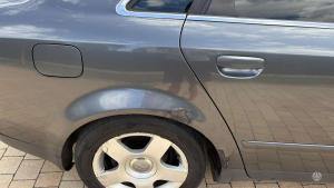 Pelēks Audi A4 2004 Kauņa, ar dzinēja tilpumu 1.90 L un nobraukumu 393 tūkst. km par 1200 €, foto 8 vietnē AUTOMOTO.COM.LV