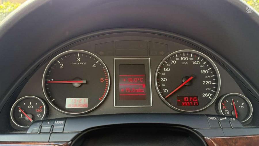 Pelēks Audi A4 2004 Kauņa, ar dzinēja tilpumu 1.90 L un nobraukumu 393 tūkst. km par 1200 €, foto 13 vietnē AUTOMOTO.COM.LV