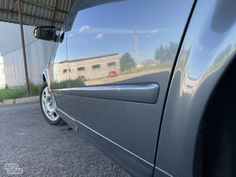 Grey Audi A4 2004 in Alytus, with an engine capacity of 1.90 L and mileage of 397 thousand km for 1200 €, photo 6 on AUTOMOTO.COM.LV
