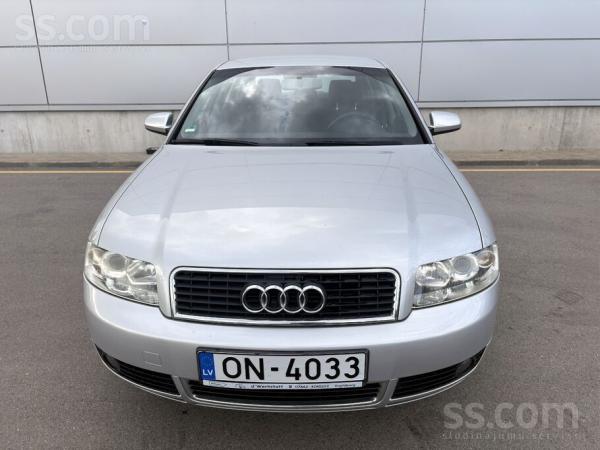 Pelēks Audi A4 2004 Rīga, ar dzinēja tilpumu 2.00 L un nobraukumu 243 tūkst. km par 2750 €, foto 3 vietnē AUTOMOTO.COM.LV