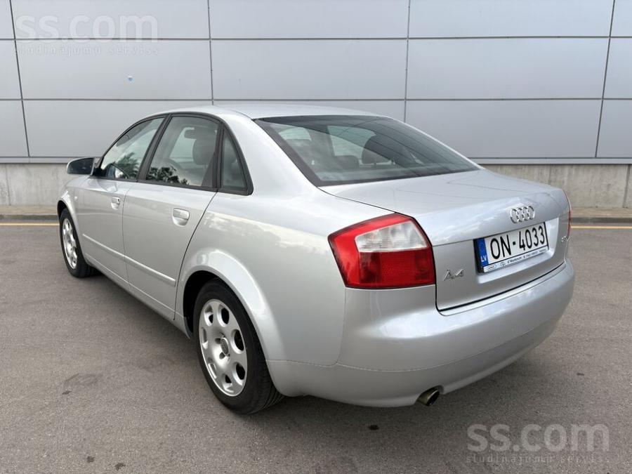 Pelēks Audi A4 2004 Rīga, ar dzinēja tilpumu 2.00 L un nobraukumu 243 tūkst. km par 2750 €, foto 5 vietnē AUTOMOTO.COM.LV