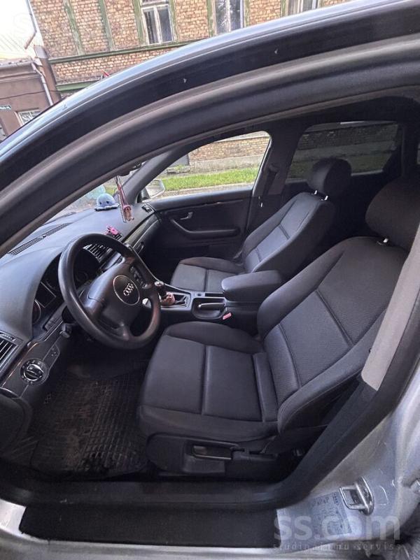 Серый Ауди А4 2004 в Лиепая, объемом двигателя 1.90 л и пробегом 365 тыс. км за 2300 €, фото 11 на AUTOMOTO.COM.LV