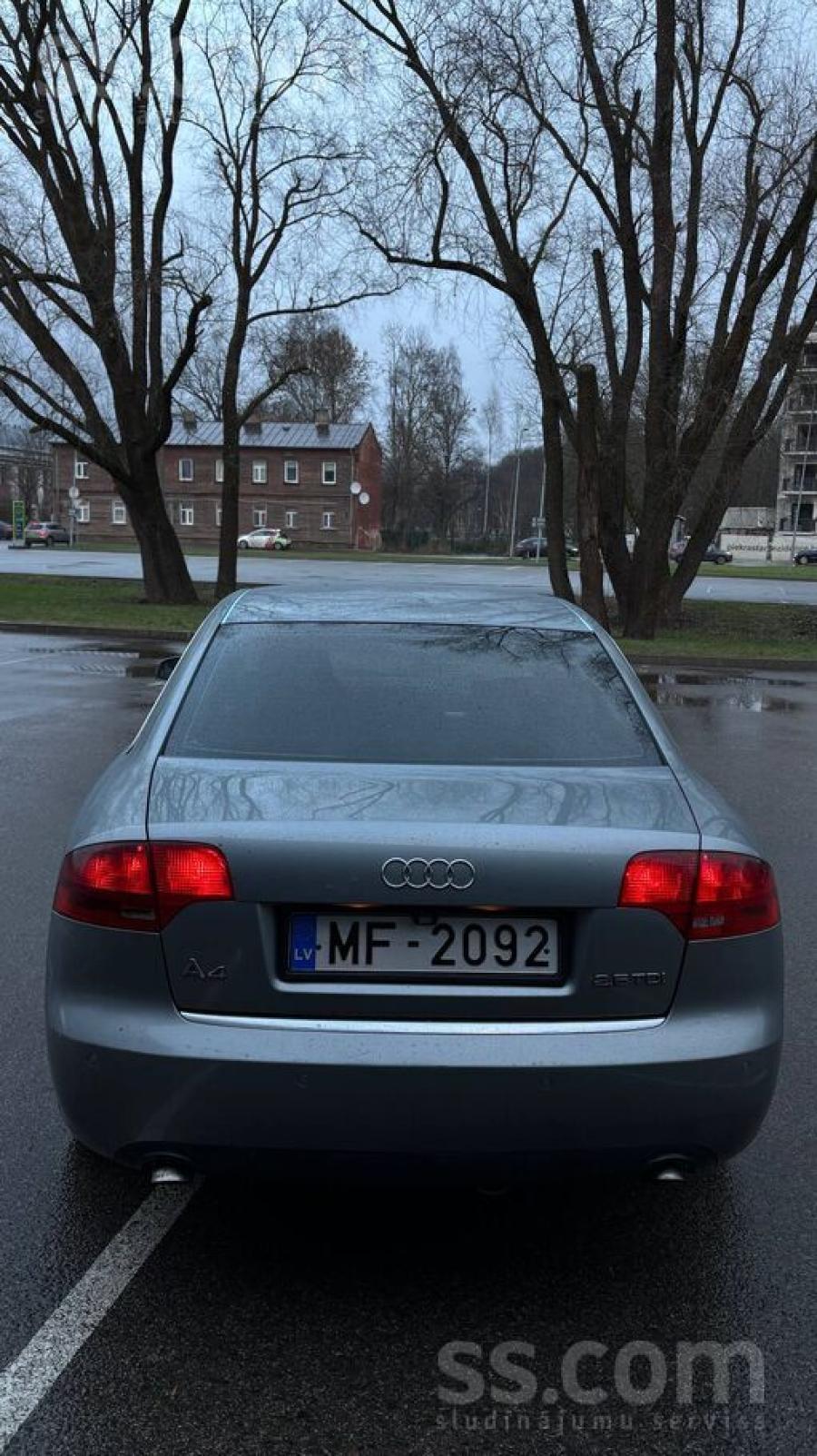 Grey Audi A4 2005 in Riga, with an engine capacity of 2.50 L and mileage of 341 thousand km for 3200 €, photo 5 on AUTOMOTO.COM.LV