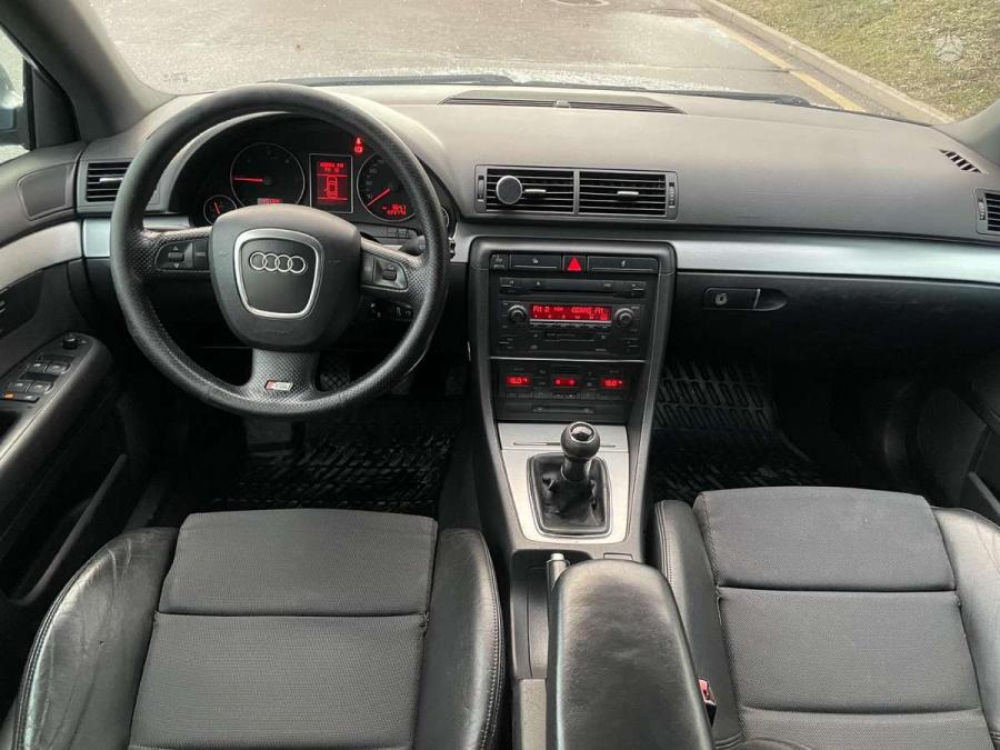 Grey Audi A4 2005 in Kaunas, with an engine capacity of 1.97 L and mileage of 230 thousand km for 1500 €, photo 5 on AUTOMOTO.COM.LV