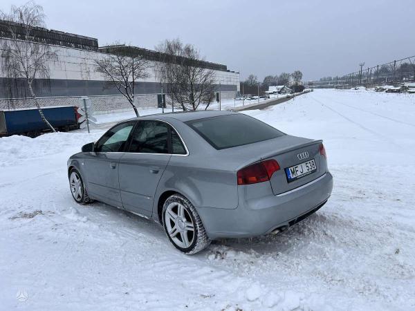 Grey Audi A4 2005 in Vilnius, with an engine capacity of 1.97 L and mileage of 313 thousand km for 2350 €, photo 4 on AUTOMOTO.COM.LV