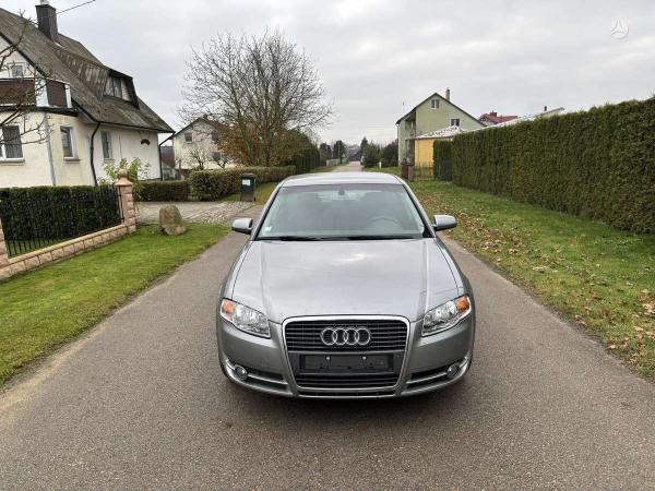 Pelēks Audi A4 2005 Jurbarkas, ar dzinēja tilpumu 1.97 L un nobraukumu 262 tūkst. km par 3100 €, foto 2 vietnē AUTOMOTO.COM.LV