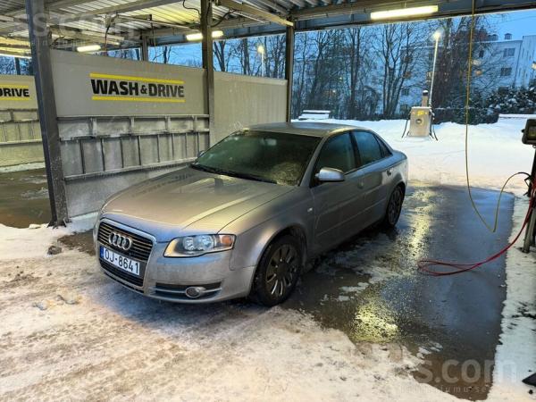 Grey Audi A4 2005 in Riga, with an engine capacity of 2.00 L and mileage of 288 thousand km for 1250 €, photo 3 on AUTOMOTO.COM.LV