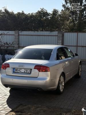 Pelēks Audi A4 2005 Viļņa, ar dzinēja tilpumu 3.00 L un nobraukumu 301 tūkst. km par 3000 €, foto 2 vietnē AUTOMOTO.COM.LV