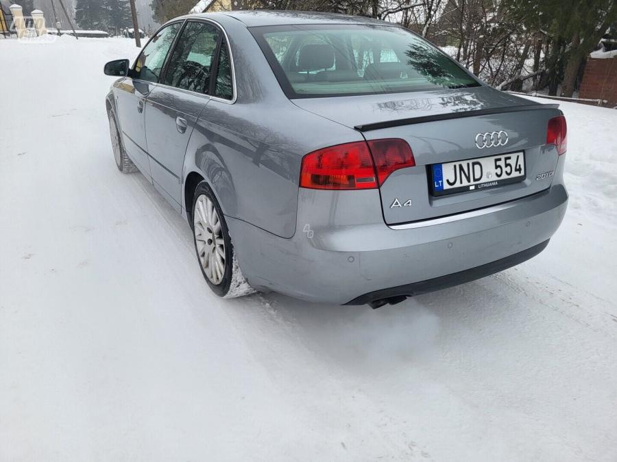 Pelēks Audi A4 2005 Ariogala, ar dzinēja tilpumu 2.00 L un nobraukumu 342 tūkst. km par 1850 €, foto 3 vietnē AUTOMOTO.COM.LV