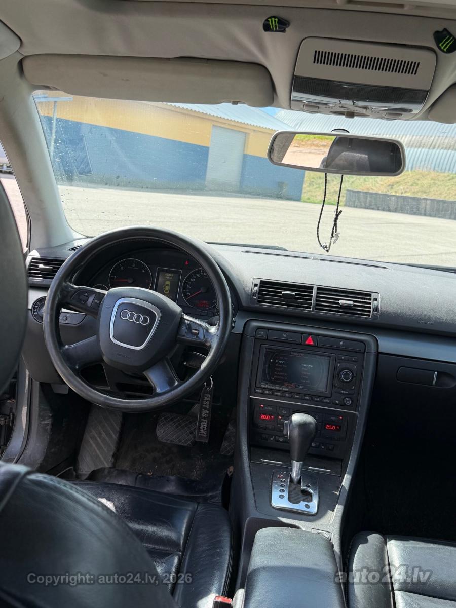 Pelēks Audi A4 2005 Mustvē, ar dzinēja tilpumu 2.50 L un nobraukumu 0 tūkst. km par 1499 €, foto 8 vietnē AUTOMOTO.COM.LV