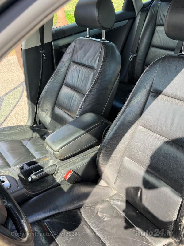 Pelēks Audi A4 2005 Mustvē, ar dzinēja tilpumu 2.50 L un nobraukumu 0 tūkst. km par 1499 €, foto 8 vietnē AUTOMOTO.COM.LV
