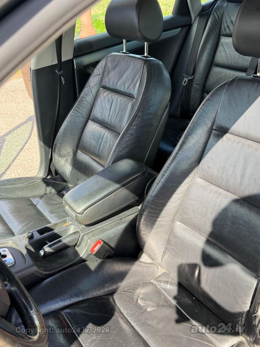 Pelēks Audi A4 2005 Mustvē, ar dzinēja tilpumu 2.50 L un nobraukumu 0 tūkst. km par 1499 €, foto 9 vietnē AUTOMOTO.COM.LV