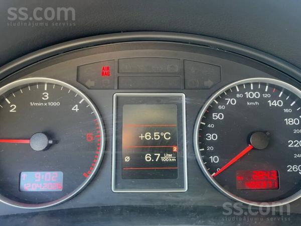 Pelēks Audi A4 2005 Rīga, ar dzinēja tilpumu 2.00 L un nobraukumu 400 tūkst. km par 1999 €, foto 8 vietnē AUTOMOTO.COM.LV