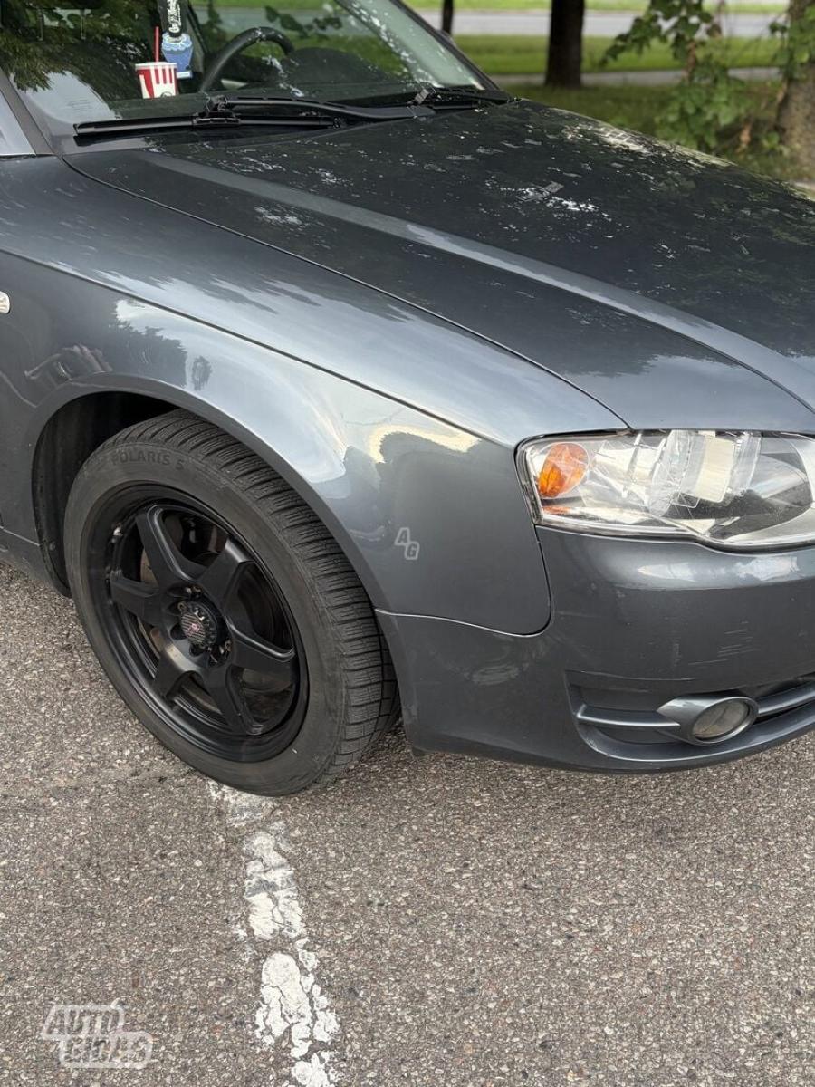 Pelēks Audi A4 2005 Viļņa, ar dzinēja tilpumu 2.00 L un nobraukumu 277 tūkst. km par 2800 €, foto 4 vietnē AUTOMOTO.COM.LV