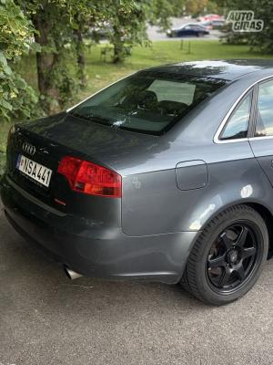Pelēks Audi A4 2005 Viļņa, ar dzinēja tilpumu 2.00 L un nobraukumu 277 tūkst. km par 2800 €, foto 5 vietnē AUTOMOTO.COM.LV