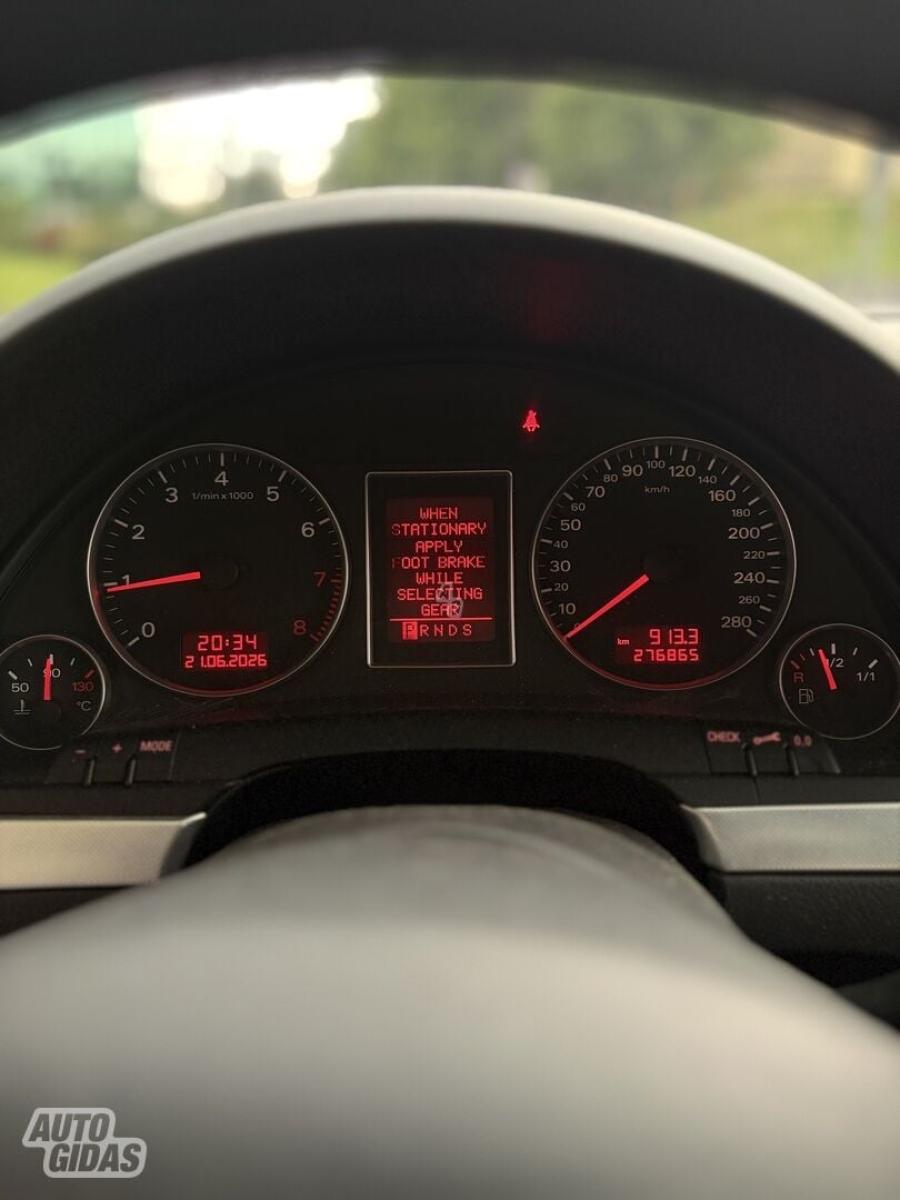 Pelēks Audi A4 2005 Viļņa, ar dzinēja tilpumu 2.00 L un nobraukumu 277 tūkst. km par 2800 €, foto 9 vietnē AUTOMOTO.COM.LV