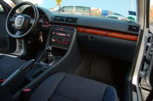 Pelēks Audi A4 2005 Jēkabpils, ar dzinēja tilpumu 2.00 L un nobraukumu 260 tūkst. km par 4300 €, foto 12 vietnē AUTOMOTO.COM.LV