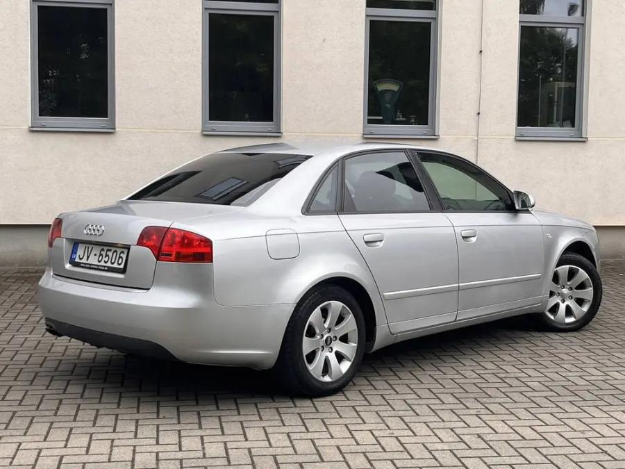 Pelēks Audi A4 2005 Jelgava, ar dzinēja tilpumu 2.00 L un nobraukumu 0 tūkst. km par 2790 €, foto 5 vietnē AUTOMOTO.COM.LV
