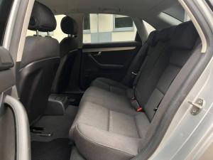 Pelēks Audi A4 2005 Jelgava, ar dzinēja tilpumu 2.00 L un nobraukumu 0 tūkst. km par 2790 €, foto 9 vietnē AUTOMOTO.COM.LV