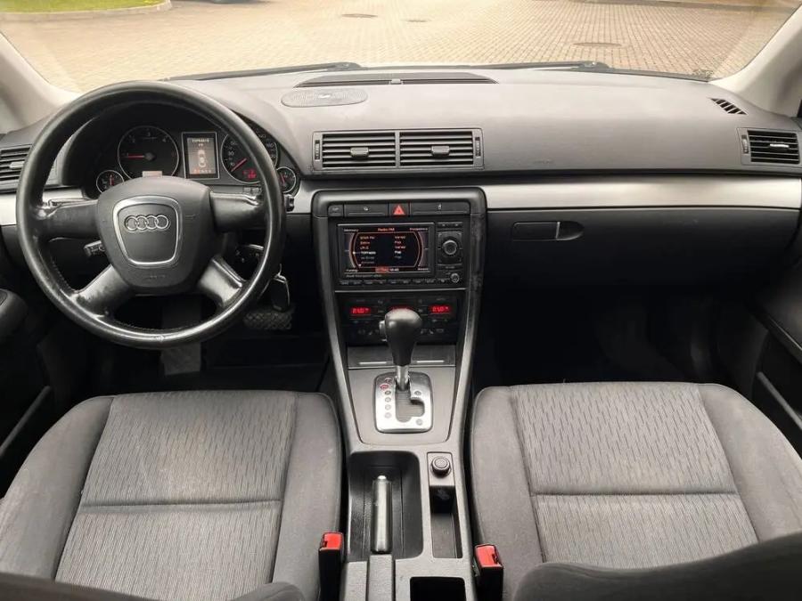 Pelēks Audi A4 2005 Jelgava, ar dzinēja tilpumu 2.00 L un nobraukumu 0 tūkst. km par 2790 €, foto 12 vietnē AUTOMOTO.COM.LV