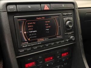 Pelēks Audi A4 2005 Jelgava, ar dzinēja tilpumu 2.00 L un nobraukumu 0 tūkst. km par 2790 €, foto 15 vietnē AUTOMOTO.COM.LV
