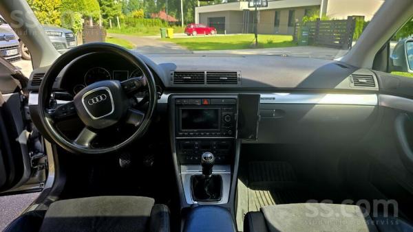 Pelēks Audi A4 2005 Rīga, ar dzinēja tilpumu 1.80 L un nobraukumu 251 tūkst. km par 3100 €, foto 4 vietnē AUTOMOTO.COM.LV