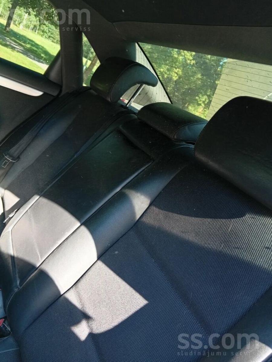 Pelēks Audi A4 2005 Rēzekne, ar dzinēja tilpumu 2.00 L un nobraukumu 315 tūkst. km par 2600 €, foto 10 vietnē AUTOMOTO.COM.LV