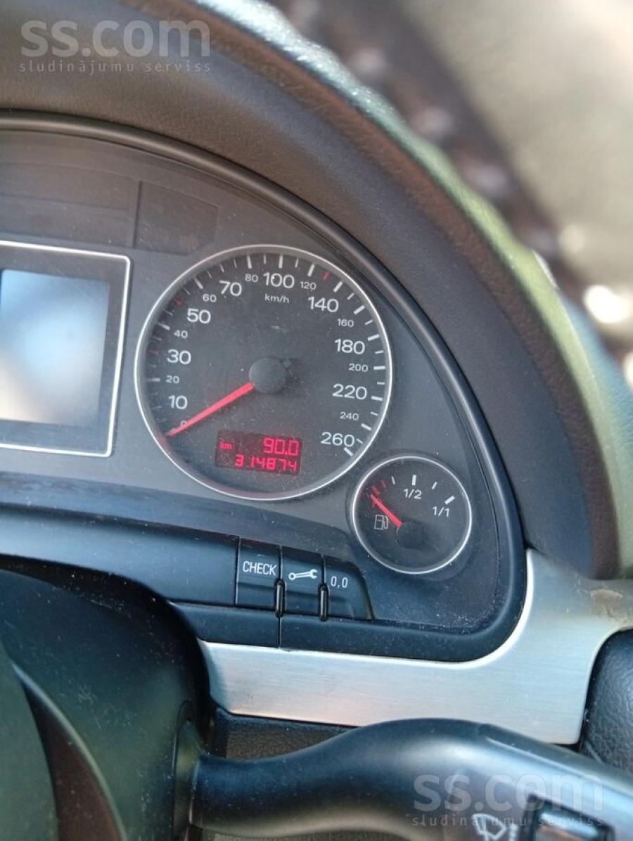 Pelēks Audi A4 2005 Rēzekne, ar dzinēja tilpumu 2.00 L un nobraukumu 315 tūkst. km par 2600 €, foto 13 vietnē AUTOMOTO.COM.LV