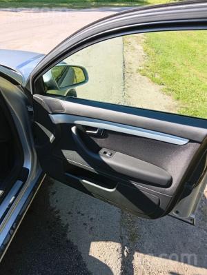Pelēks Audi A4 2005 Rēzekne, ar dzinēja tilpumu 2.00 L un nobraukumu 315 tūkst. km par 2600 €, foto 15 vietnē AUTOMOTO.COM.LV