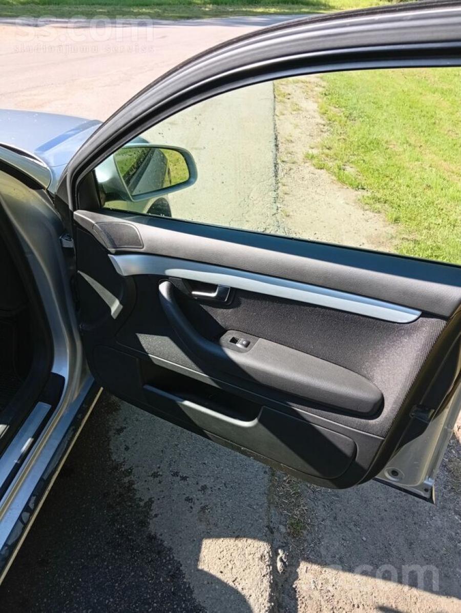 Pelēks Audi A4 2005 Rēzekne, ar dzinēja tilpumu 2.00 L un nobraukumu 315 tūkst. km par 2600 €, foto 15 vietnē AUTOMOTO.COM.LV