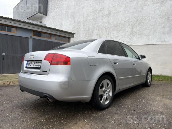Pelēks Audi A4 2005 Madona, ar dzinēja tilpumu 2.00 L un nobraukumu 220 tūkst. km par 3467 €, foto 4 vietnē AUTOMOTO.COM.LV