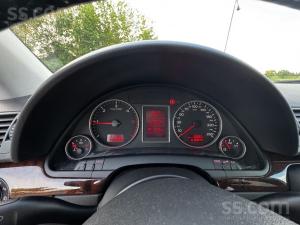 Pelēks Audi A4 2005 Jelgava, ar dzinēja tilpumu 2.00 L un nobraukumu 321 tūkst. km par 2150 €, foto 10 vietnē AUTOMOTO.COM.LV