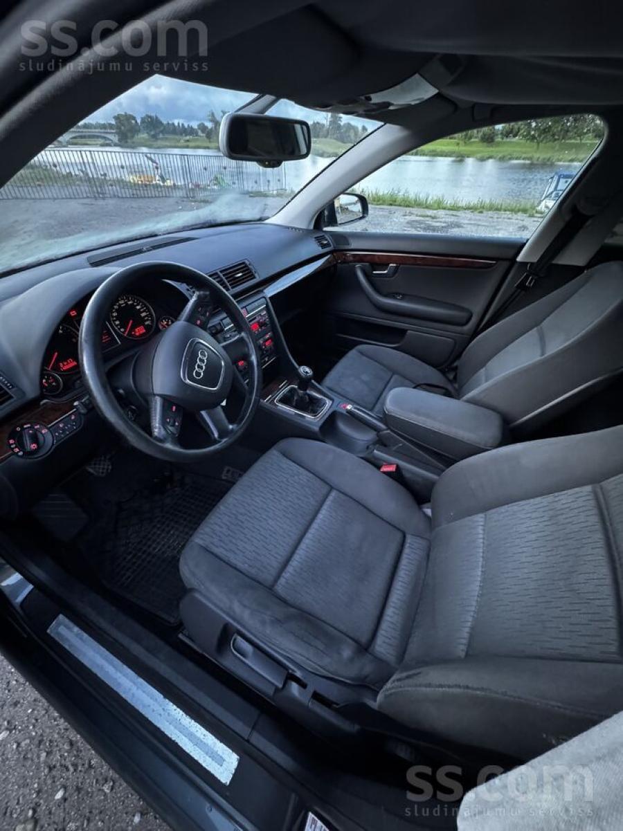 Pelēks Audi A4 2005 Jelgava, ar dzinēja tilpumu 2.00 L un nobraukumu 321 tūkst. km par 2000 €, foto 5 vietnē AUTOMOTO.COM.LV