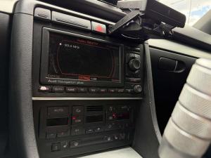 Grey Audi A4 2005 in Kaunas, with an engine capacity of 1.97 L and mileage of 324 thousand km for 2750 €, photo 7 on AUTOMOTO.COM.LV
