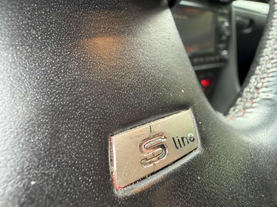 Grey Audi A4 2005 in Kaunas, with an engine capacity of 1.97 L and mileage of 324 thousand km for 2750 €, photo 9 on AUTOMOTO.COM.LV