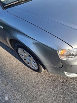 Pelēks Audi A4 2005 Kaišiadorys, ar dzinēja tilpumu 1.90 L un nobraukumu 233 tūkst. km par 1100 €, foto 3 vietnē AUTOMOTO.COM.LV